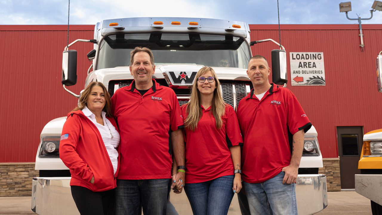 Leadership changes at Siwek Lumber | LBM Journal
