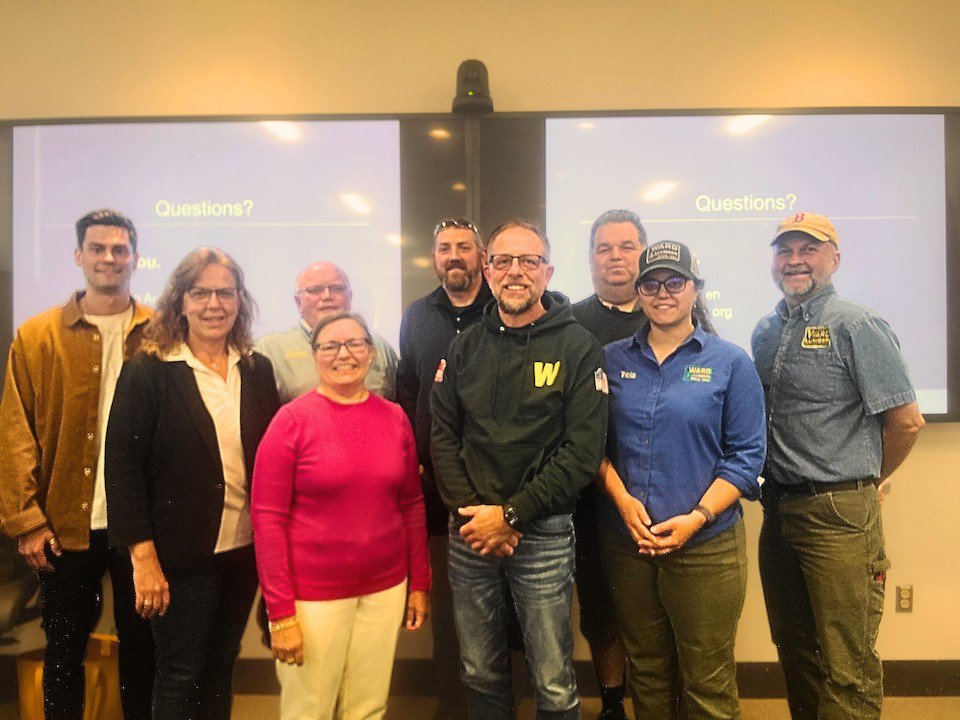 Ward Lumber staff members complete local leadership training | LBM Journal