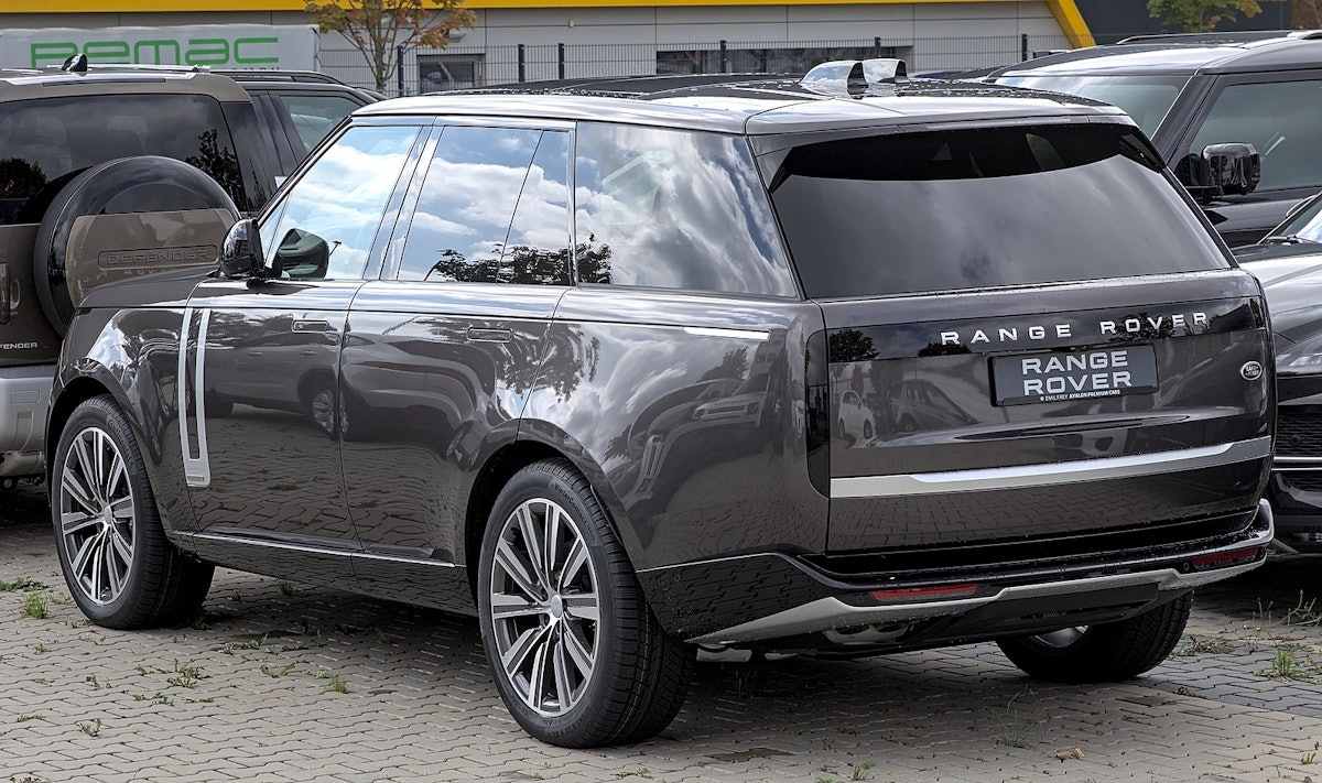 Recall Round-Up: Engine fire risk and airbag defects | Collision Repair Mag